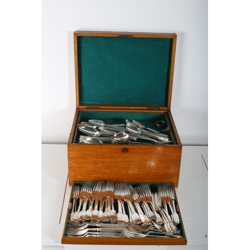A PART CANTEEN OF CUTLERY together with a collection of odd cutlery in ...