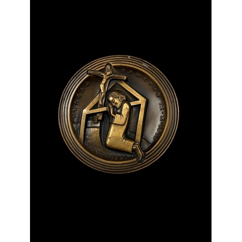 IMOGEN STUART Canonisation of Oliver Plunkett commemorative medal in ...