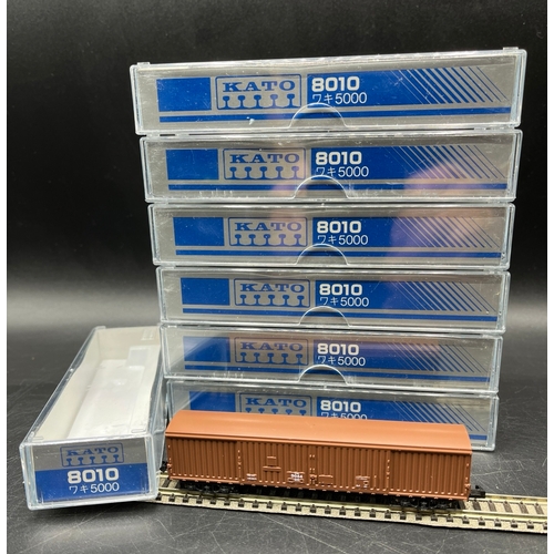 Seven Kato 8010 Freight Car WAKI 5000, appear new in cases (400g)