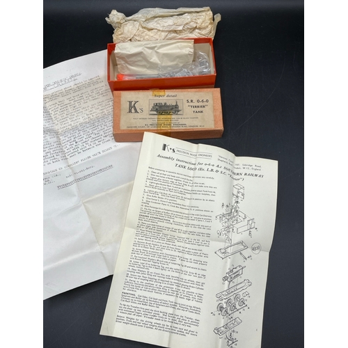 Five OO gauge un-made and as factory packed metal kits from Wills ...