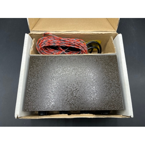 Gaugemaster Model DS 12v DC controller appearing as New and not removed ...