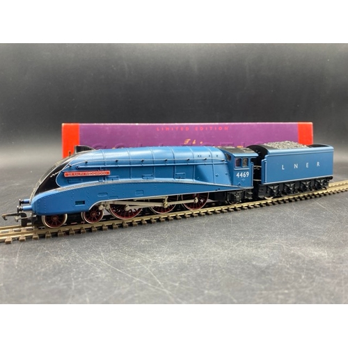 Hornby R328 Class A4 4-6-2 4469 'Sir Ralph Wedgewood' in LNER Garter ...