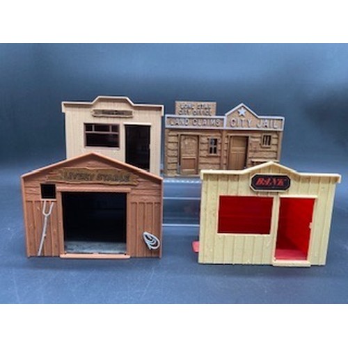 Plastic Britains & Timpo Western Buildings & Parts. (2550g)