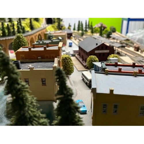 N gauge layout constructed on the Noch preformed 'Baden-Baden' model ...