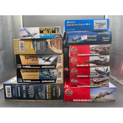 12 1:48 Scale Military Aviation Plastic Model Kits. (5500g). (12 ...