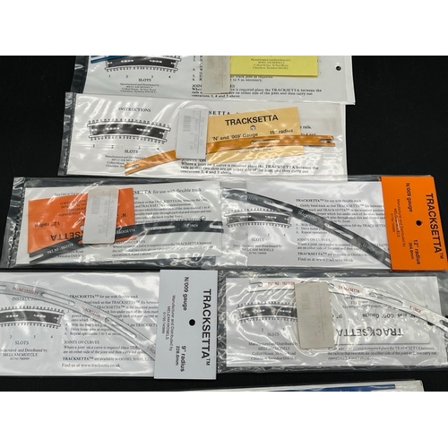 9 N and 009 gauge Tracksetta with packaging (150g) Includes radius, 36 ...