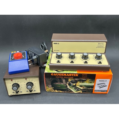 Three OO/HO/N gauge controllers (5000g) Gaugemaster Model Q Four track ...