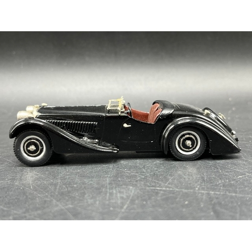 2 Western Models Bugatti models in boxes with packaging (450g) WMS 16X 1935 Bugatti T46 5.3 litre Ro