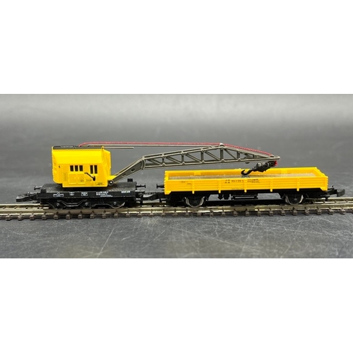 Marklin 82422 Freight set and Marklin 8657 Maintenance crane Z gauge ...
