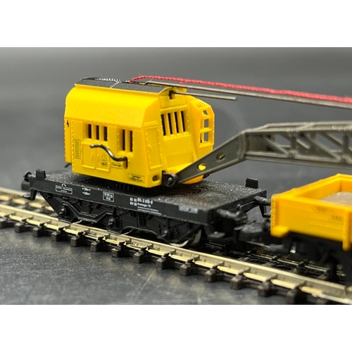 Marklin 82422 Freight set and Marklin 8657 Maintenance crane Z gauge ...