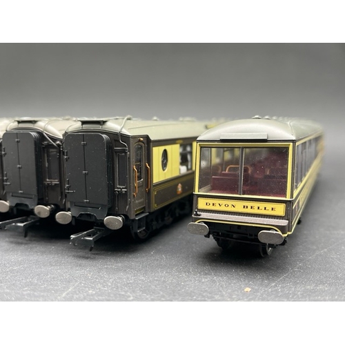 7 OO gauge Hornby Pullman coaches includes Hornby R4377 Devon Belle ...