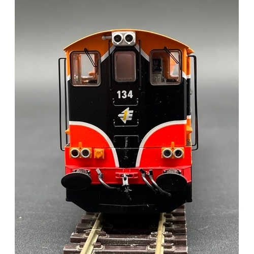 Murphy Models OO gauge Class 121 Diesel Locomotive MM0134 IE Logo ...