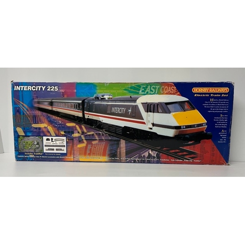 Hornby R824 Intercity 225 Electric Train Set - includes BR Class 91 ...