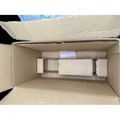 1:13 Die Cast Limited Edition Royal Mail Vintage Van 'George Carette Style' (1800g)