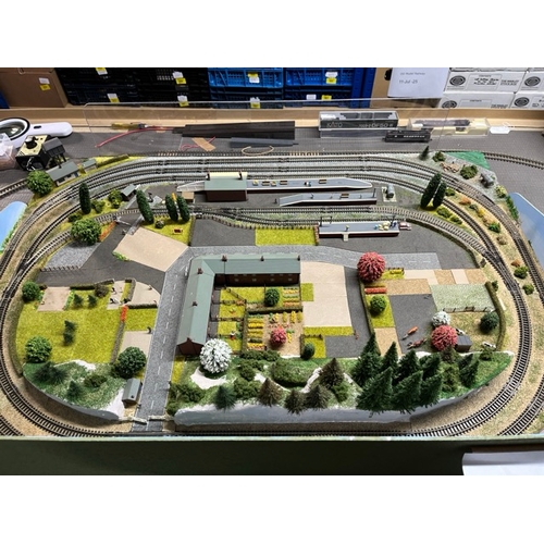 A delightful N gauge Layout with dual DC circuits and five manual ...