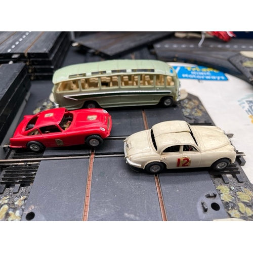 Triang Minic Motorway set, includes three vehicles (spares/repair), 39 ...