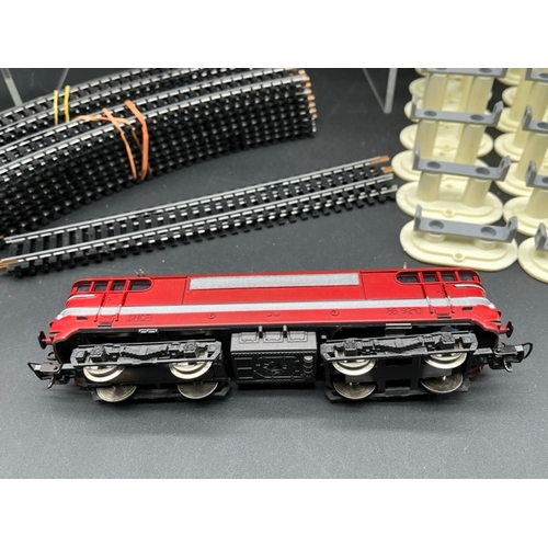 Lima HO scale Figure of 8 Banked circuit in Good condition with Tested ...