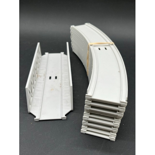 Lima HO scale Figure of 8 Banked circuit in Good condition with Tested ...