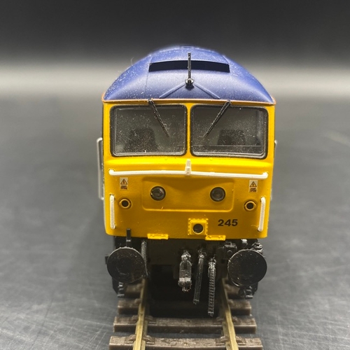 Heljan 4630 Class 47/0 47245 "The Institute of Export" in Railfreight ...