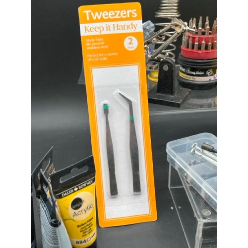 Modelling and model engineering tools (2800g)