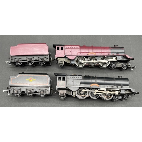 7 OO gauge Triang Tested Runner locomotives (2000g) Tri-ang R152 Class ...