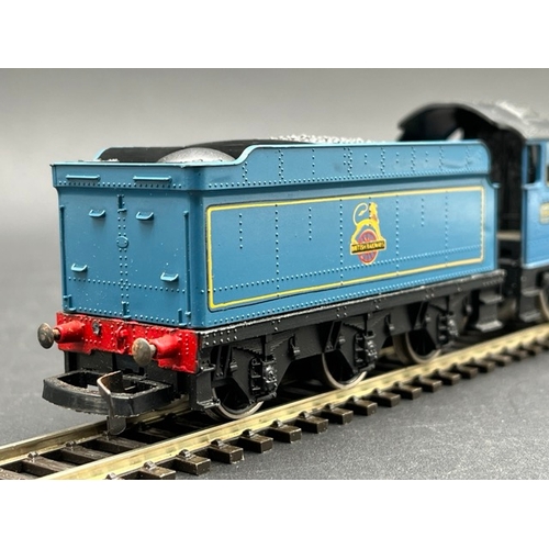 4 OO gauge Lima locomotives each Tested Runner (800g) Lima L205104 King ...
