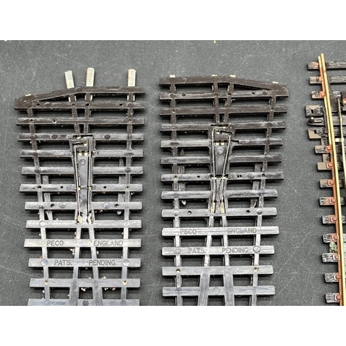 OO/HO gauge Peco Crossover and 8 Points previously used in working ...