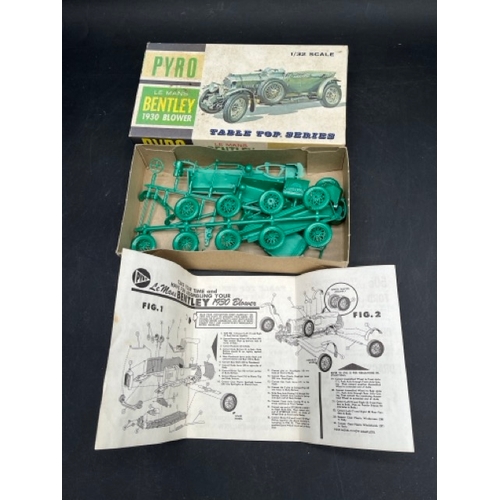 Pyro 1/32 scale Le Mans Bentley 1930 Blower un-built kit - Table Top ...