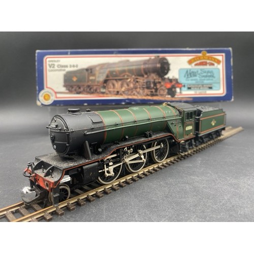 Bachmann Branchline 31-557 Class V2 Gresley 60884 2-6-2 in BR lined ...