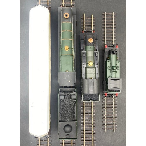 Four OO GWR Locomotives Boxed and each Tested Runner Hornby R2679 A1X ...