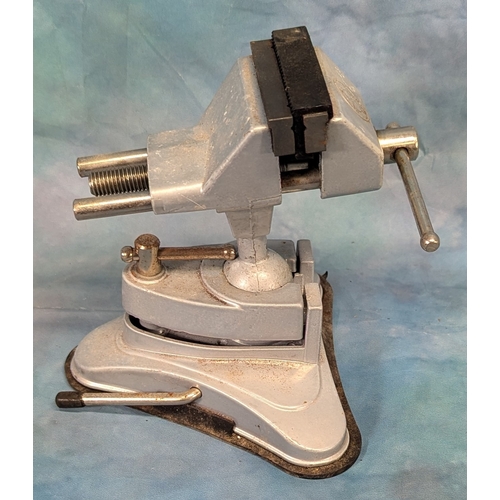 Free Standing Small Vice