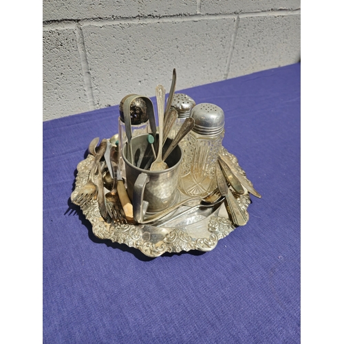 selection of silver plated ware items