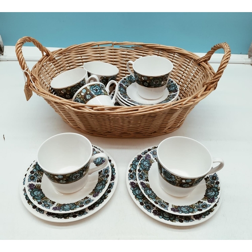 Retro Queen Anne China 17 Piece Part Tea Set in the 'Amanda' Pattern ...