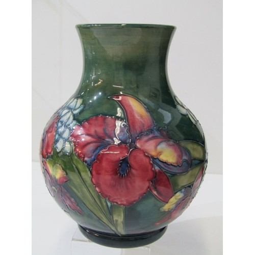 MOORCROFT VASE, an early 20th Century Moorcroft "Hibiscus" vase ...