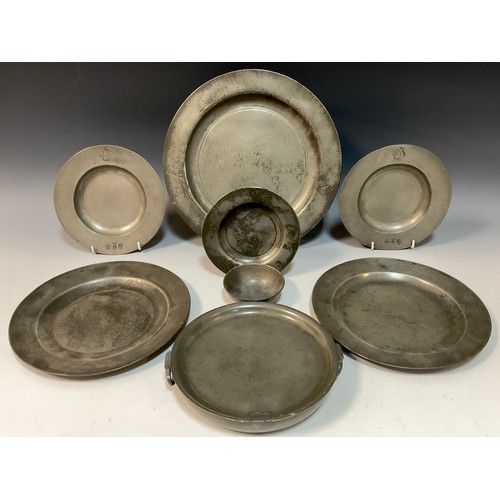 Pewter - a pair of 18th century pewter naval plates, touch marks to the ...