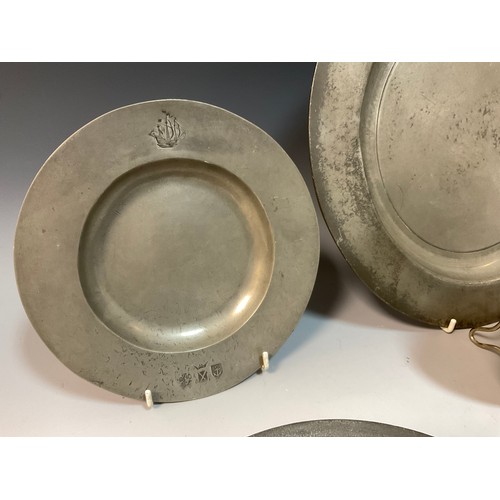 Pewter - a pair of 18th century pewter naval plates, touch marks to the ...