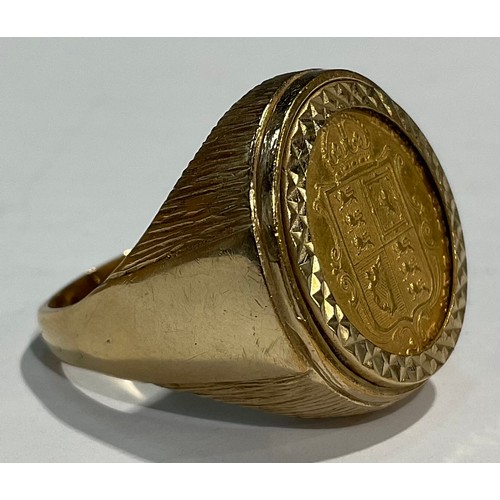A Victorian gold half sovereign ring, 1892, shield back, size V, 9ct ...