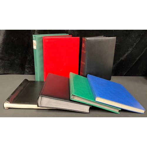 Stamps - a box of empty stamp albums/stockbooks, mainly Lighthouse 32 ...