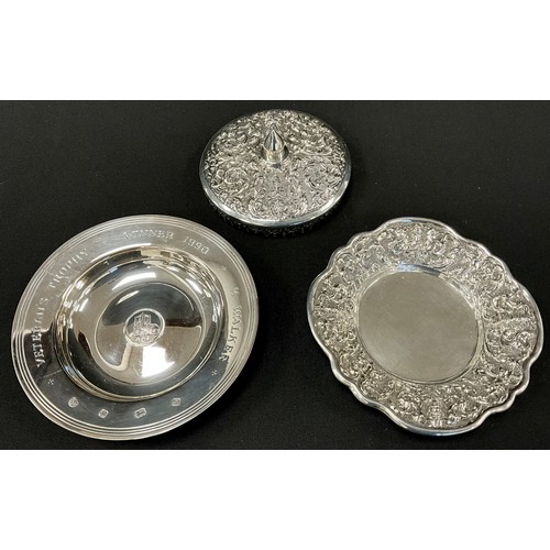 A silver Veterans Trophy alms dish, Francis Howard Ltd, Sheffield 1990 ...