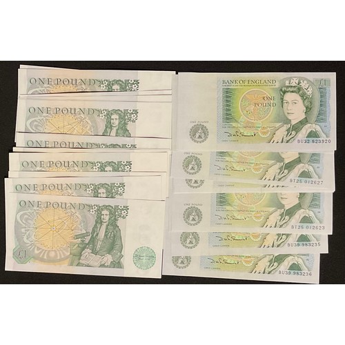 Bank Notes - Bank of England pound notes, Consecutive runs, all D H F ...