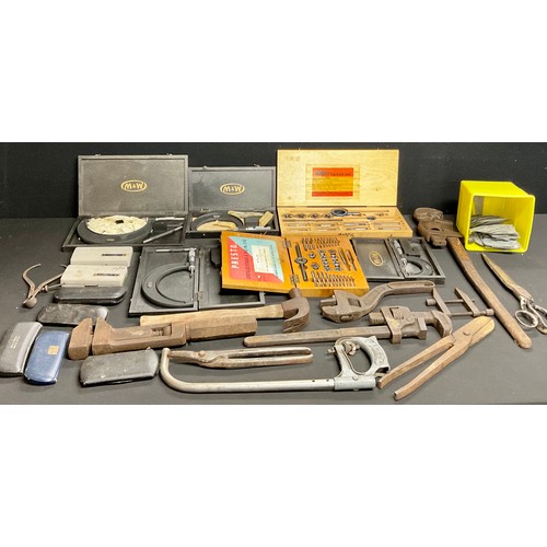 Tools & Equipment - a Dormer tap and die set, including taper and plug ...