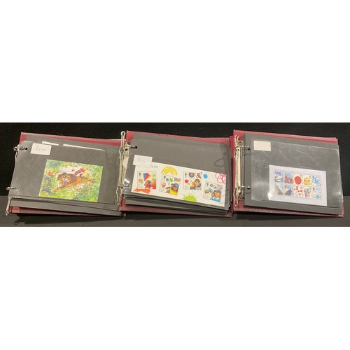 3 binders of QEII GB minature sheets huge f/v