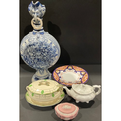 A Royal Worcester Imari palette comport, 24.5cm diameter, puce mark for ...
