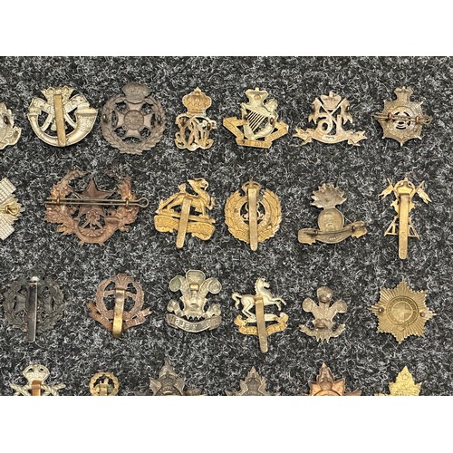 WW1 British Cap Badge collection to include WW1 Canadian cap badges and ...