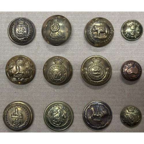 Collection of over 40 WW1/WW2 British Regimental and Corps Buttons ...