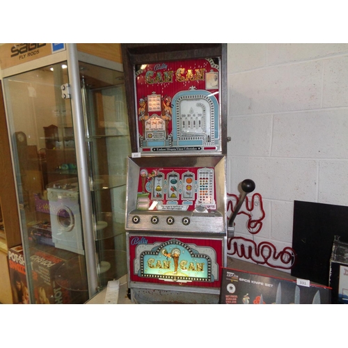 One Armed Bandit Slot Machine (power working - needs attention)