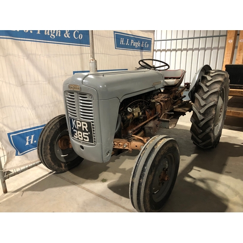 Ferguson FE35 grey/gold tractor. 1956. Complete overhaul and ...