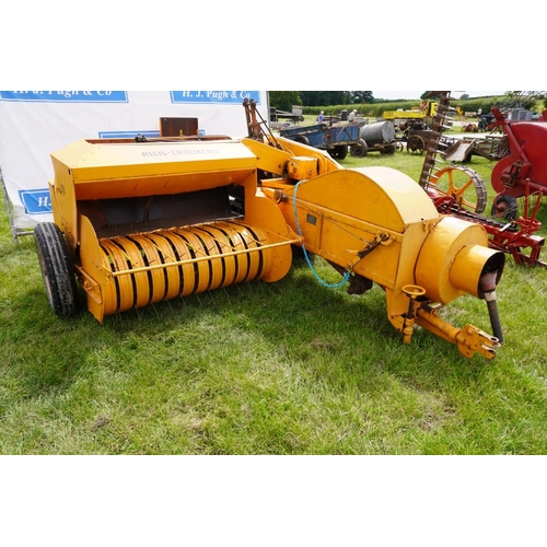 Allis Chalmers 200 pick up baler. Good working order, instruction book ...