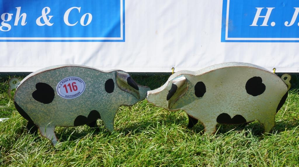 2 Pig ornaments +VAT