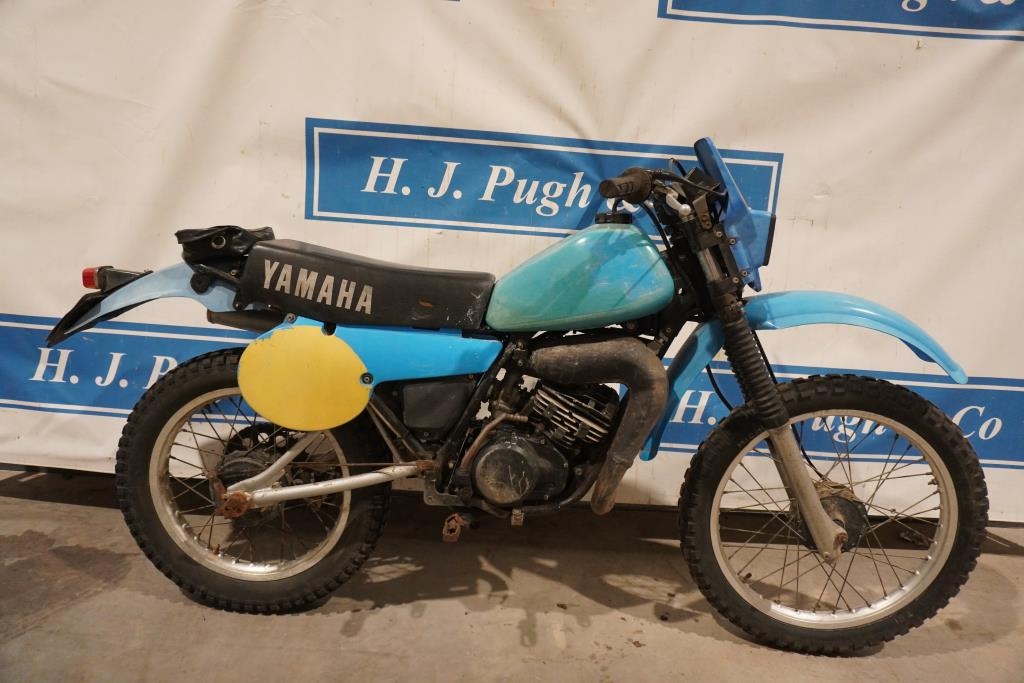 Yamaha IT 125 J motorcycle. 1984. 125cc. This bike has been dry stored ...